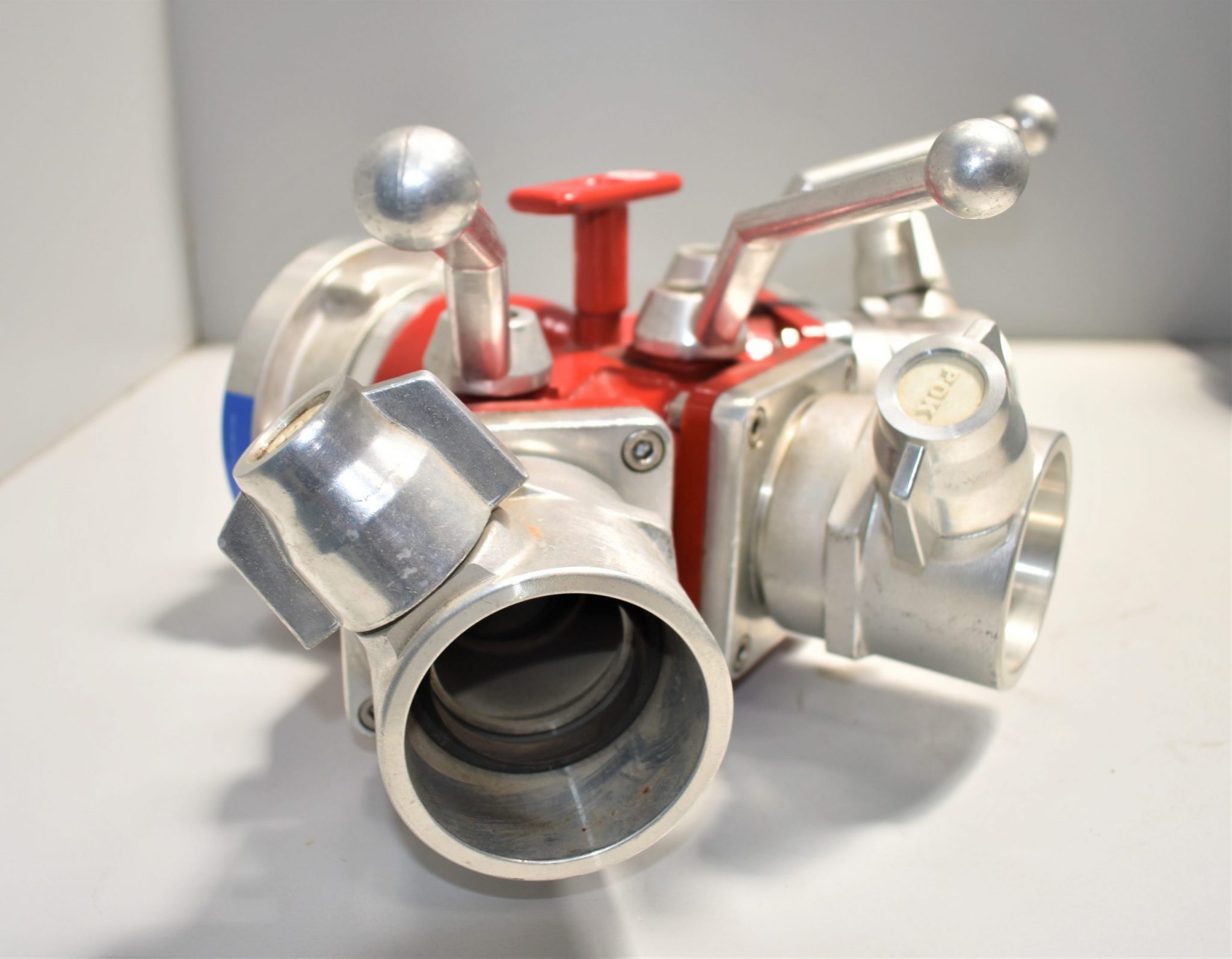 Wye, Gated 3-Way, AL 4" (100mm) STORZ (x1) Inlet x 2.5" FBI (x3) Outlet ...